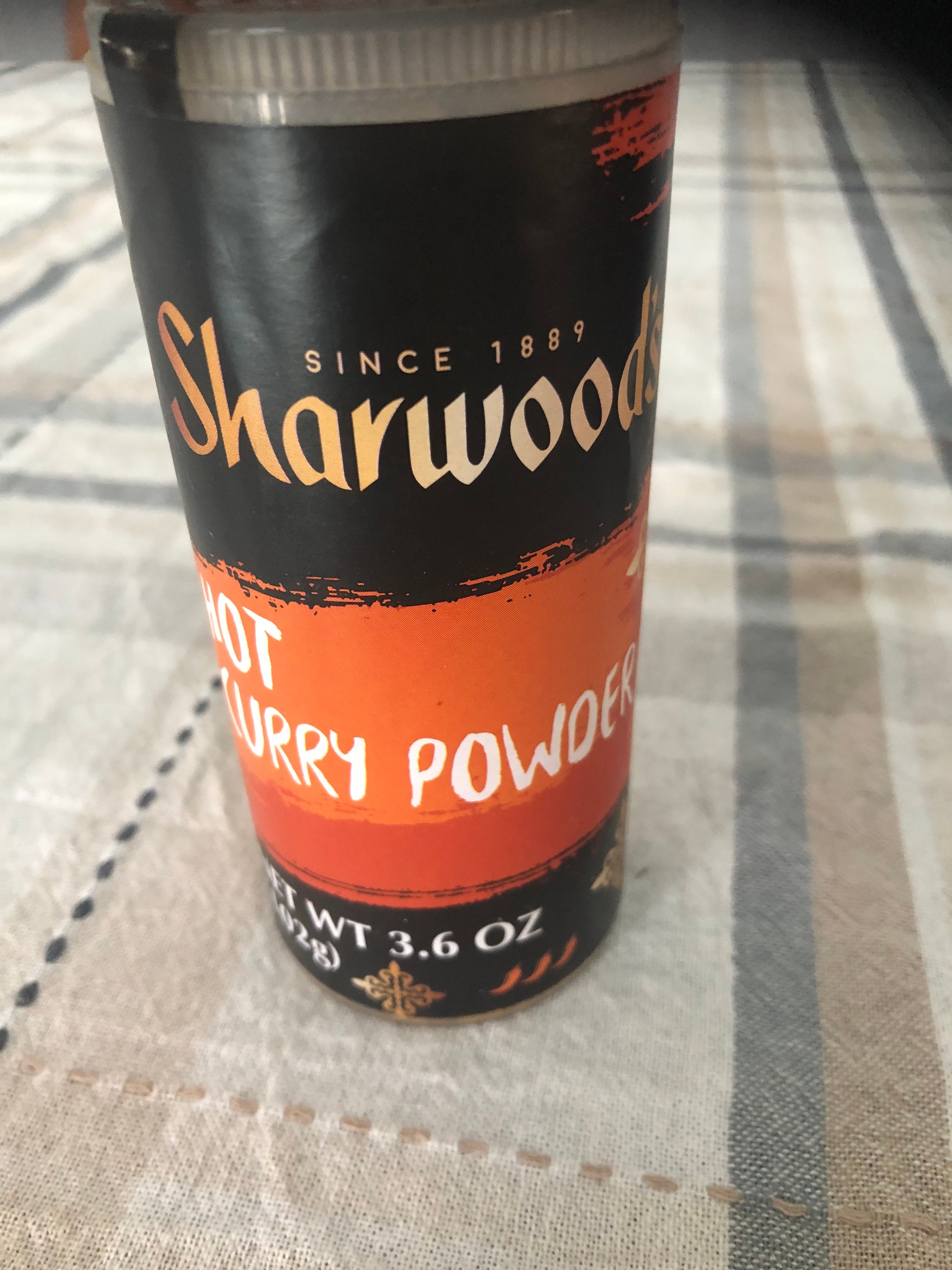 Sharwood hot curry powder | Hometown Meats And More